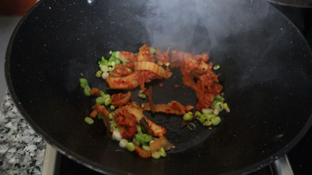 Cómo preparar ramen coreano picante con kimchi - Bea Orviz