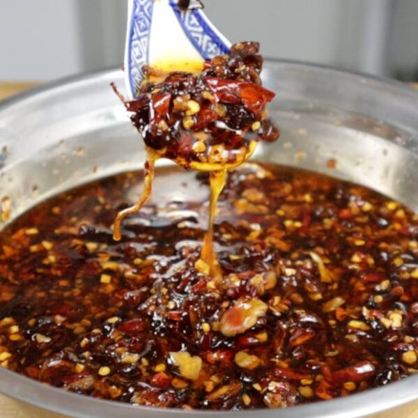 Receta de Crispy Chili Oil | Cómo hacer aceite de chile crujiente en ...